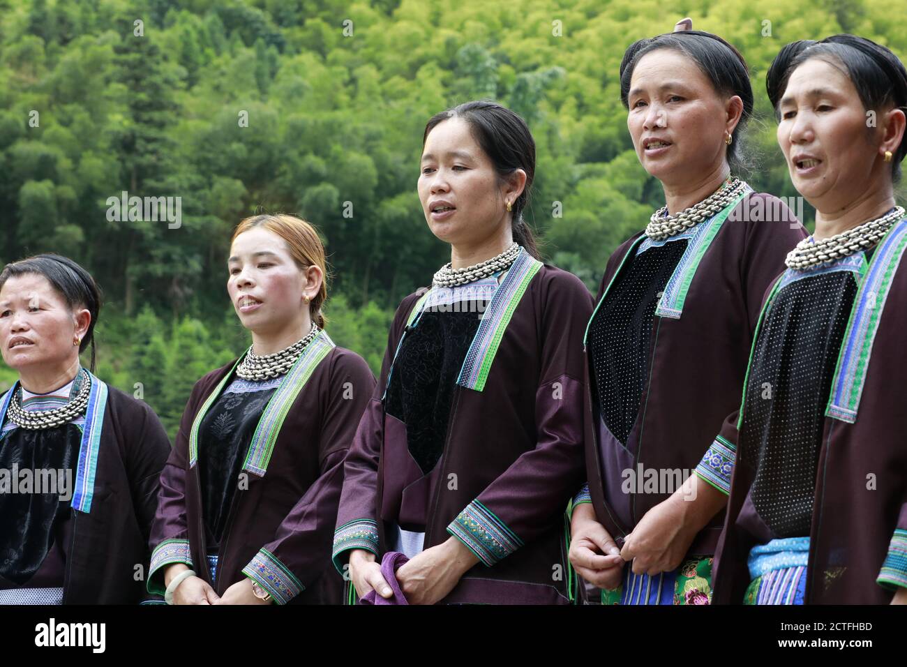 People of Zhuang ethnic minority celebrate the Tiaoshui Festival (Water ...