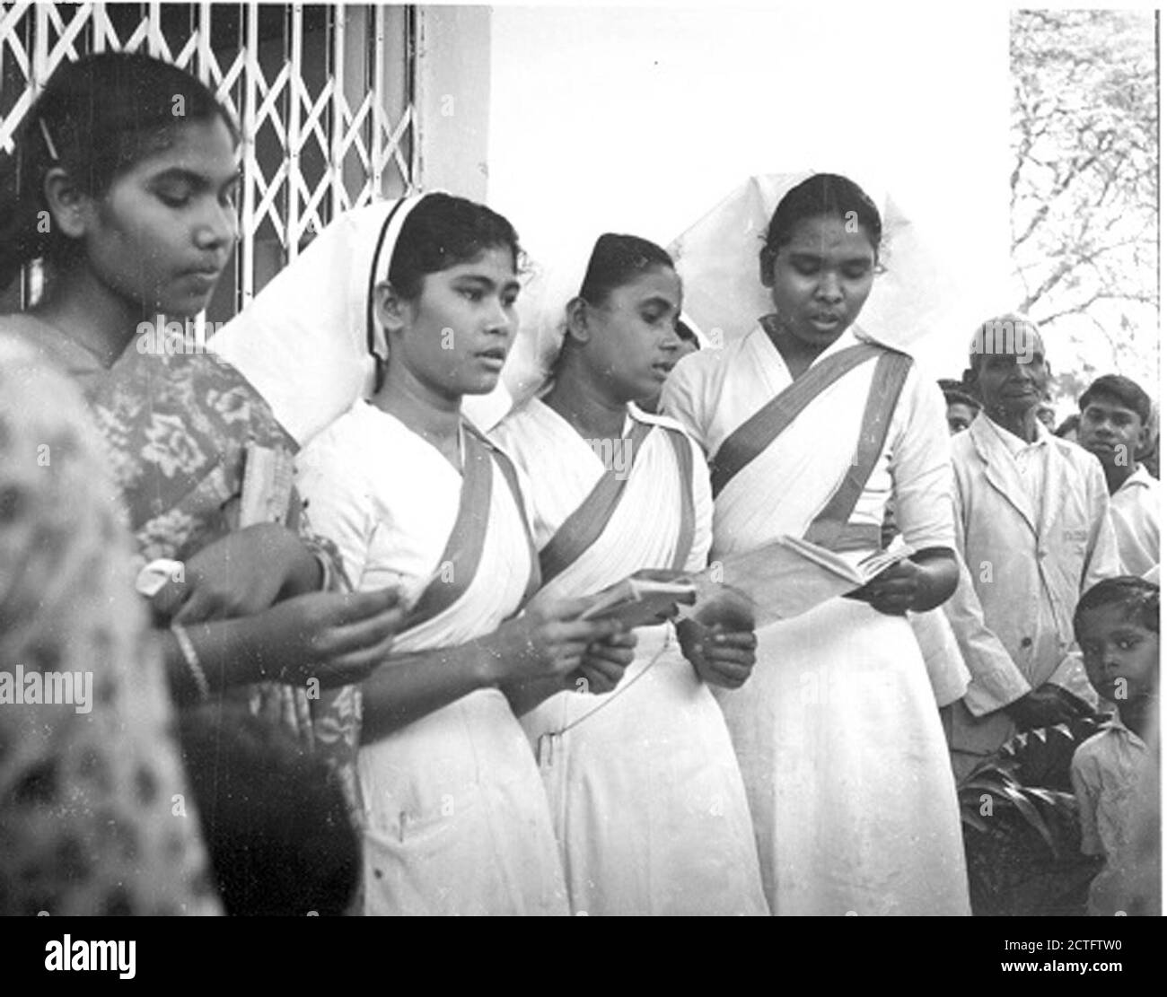 India nurses hi-res stock photography and images - Alamy