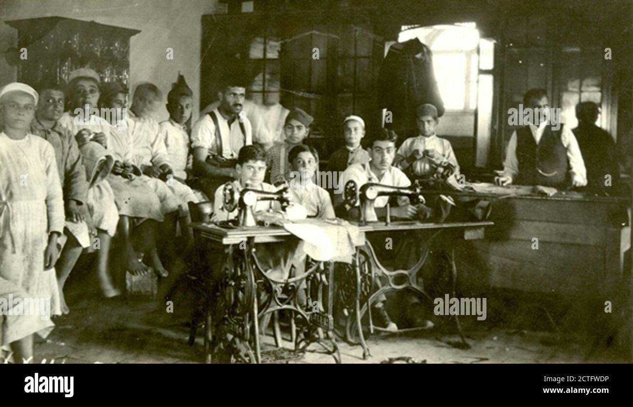 Vintage Tailor Shop High Resolution Stock Photography and Images - Alamy