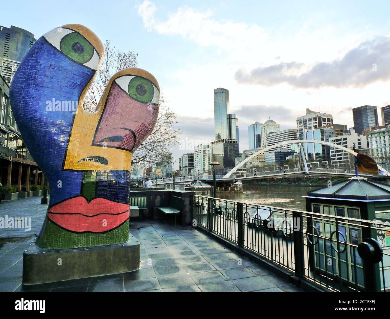 PRINCES BRIDGE IS A BRIDGE IN CENTRAL MELBOURNE,AUSTRALIA THAT SPANS ...