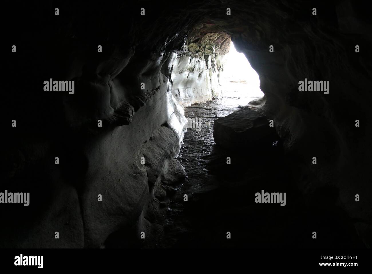 Queenscliff tunnel hi-res stock photography and images - Alamy