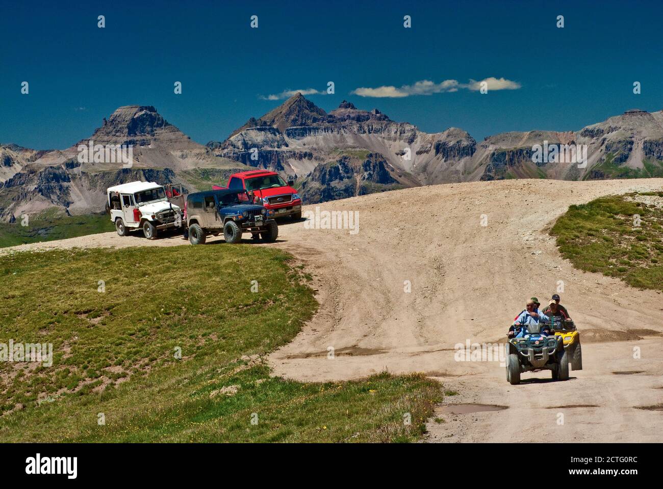 Cars and atv's at viewpoint on Alpine Loop near Engineer Pass, San Juan ...