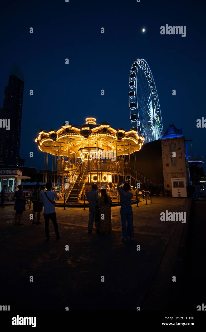 Big wheel light trail hi-res stock photography and images - Alamy