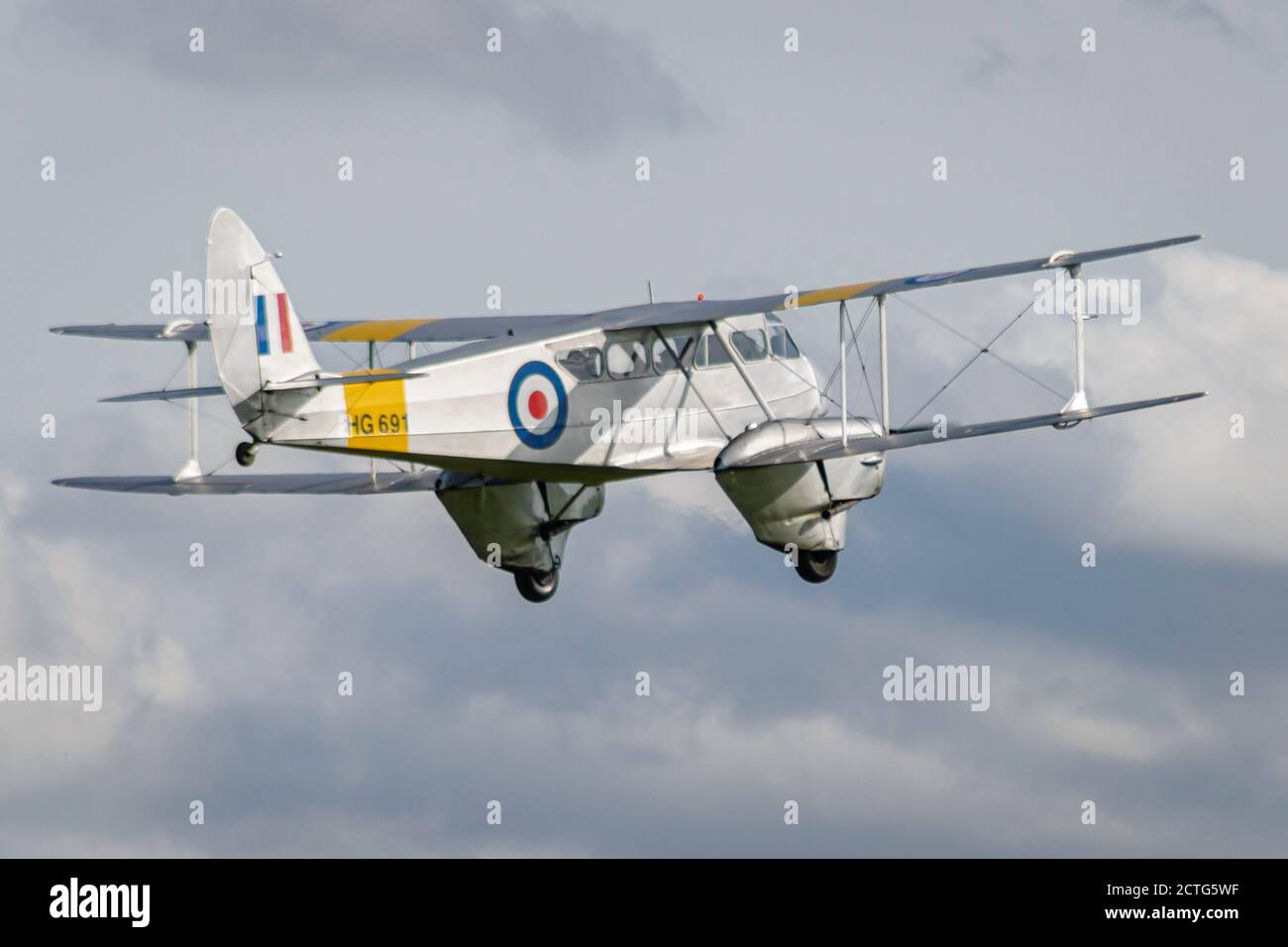 De havilland dragon rapide aircraft hi-res stock photography and images ...