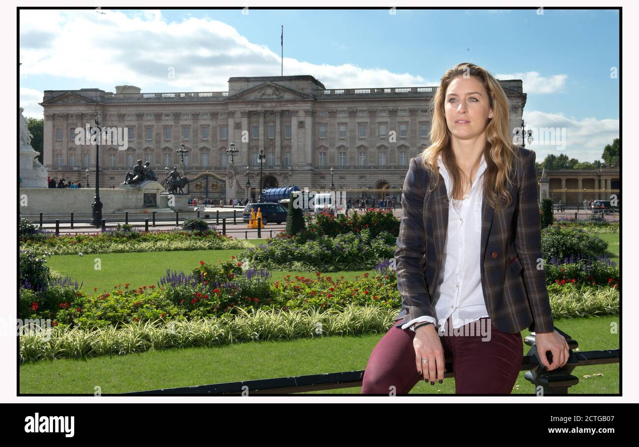 BRITISH SKELETON OLYMPIC CHAMPION AMY WILLIAMS PHOTOGRAPHED IN FRONT OF ...