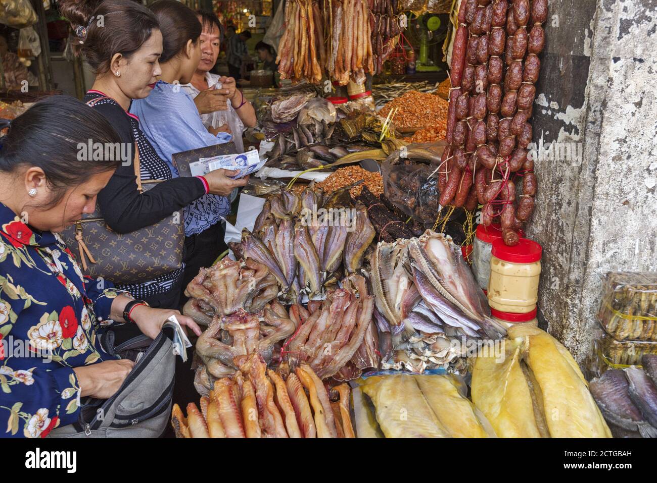 Fish of cambodia hi-res stock photography and images - Alamy