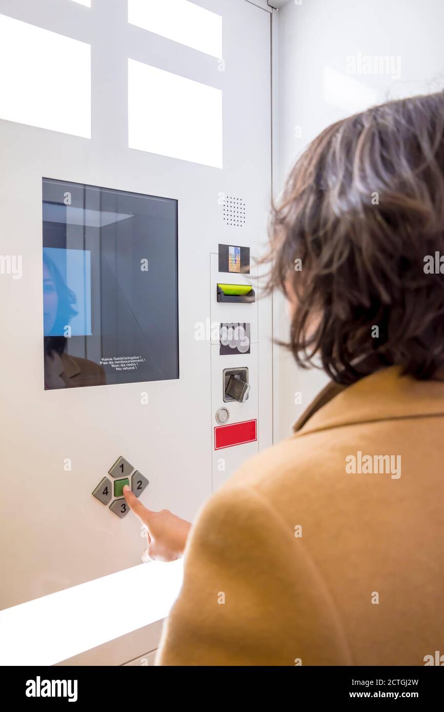 Women only booth hi-res stock photography and images - Alamy