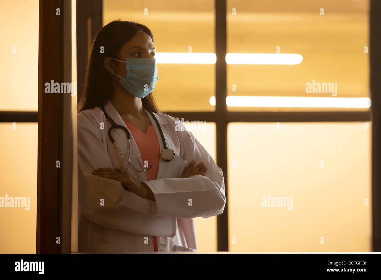 Doctor side on face hi-res stock photography and images - Alamy