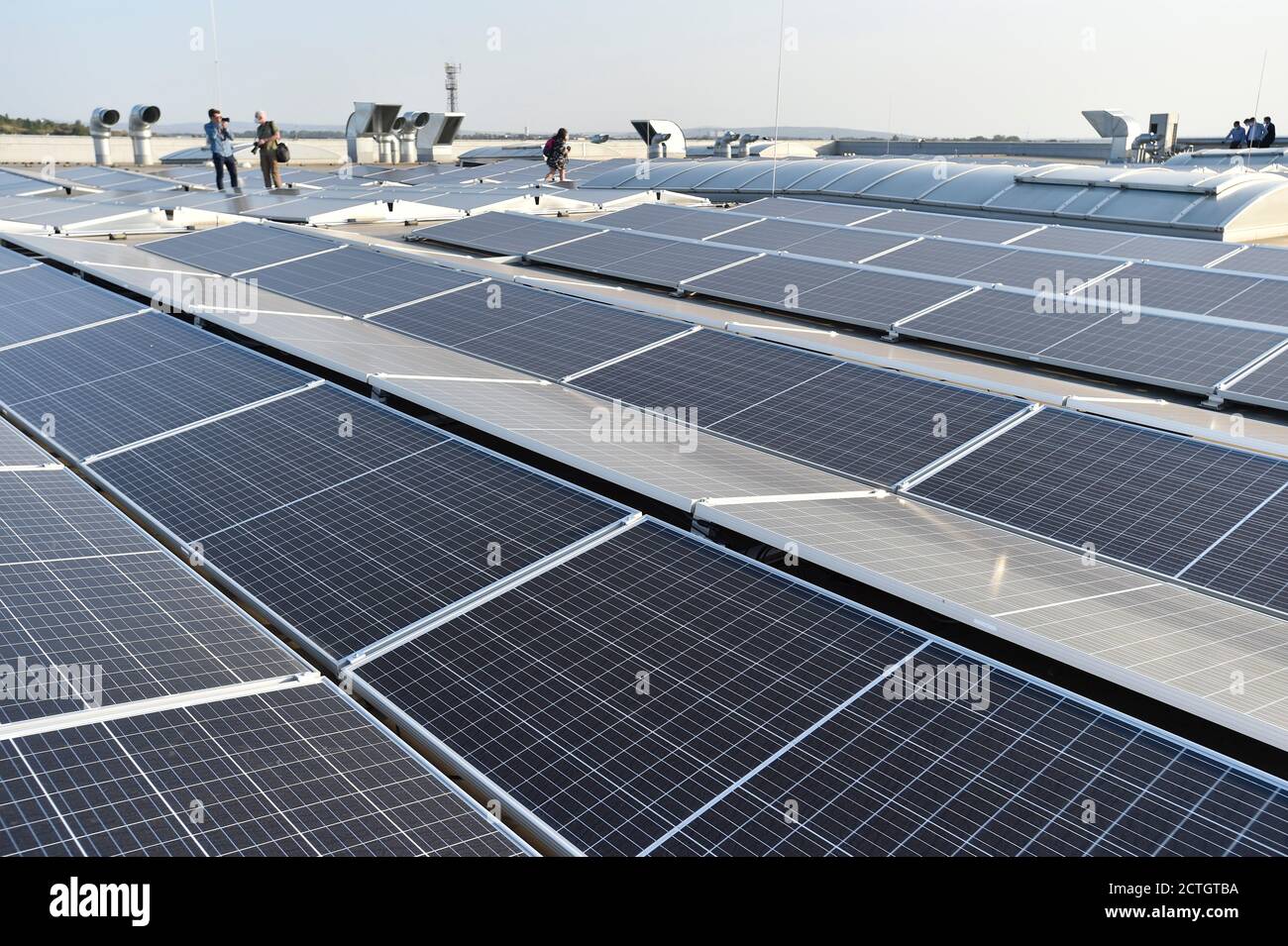 Brno, Czech Republic. 22nd Sep, 2020. Electronic microscope producer ...