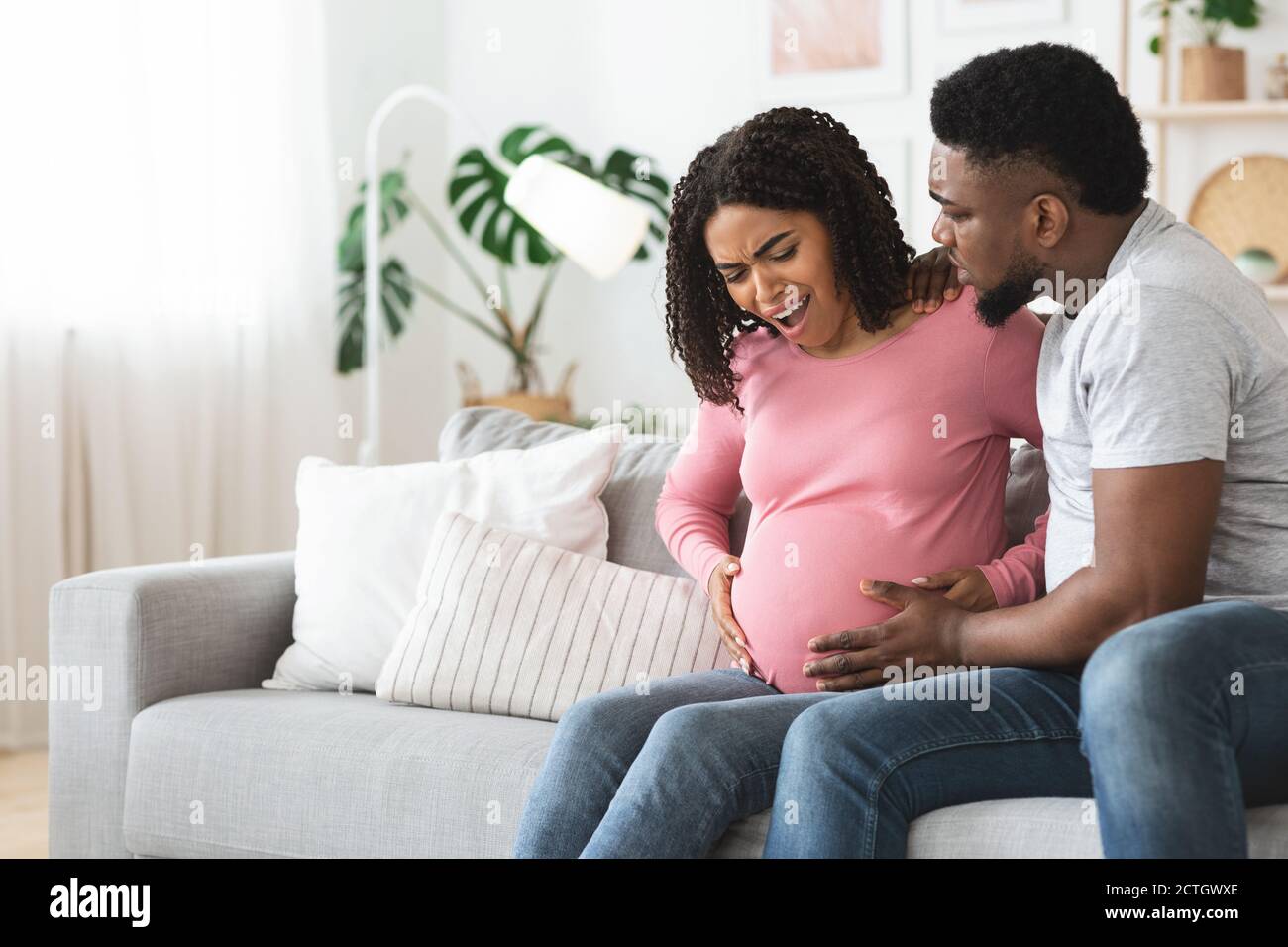 Labor pains hi-res stock photography and images - Alamy