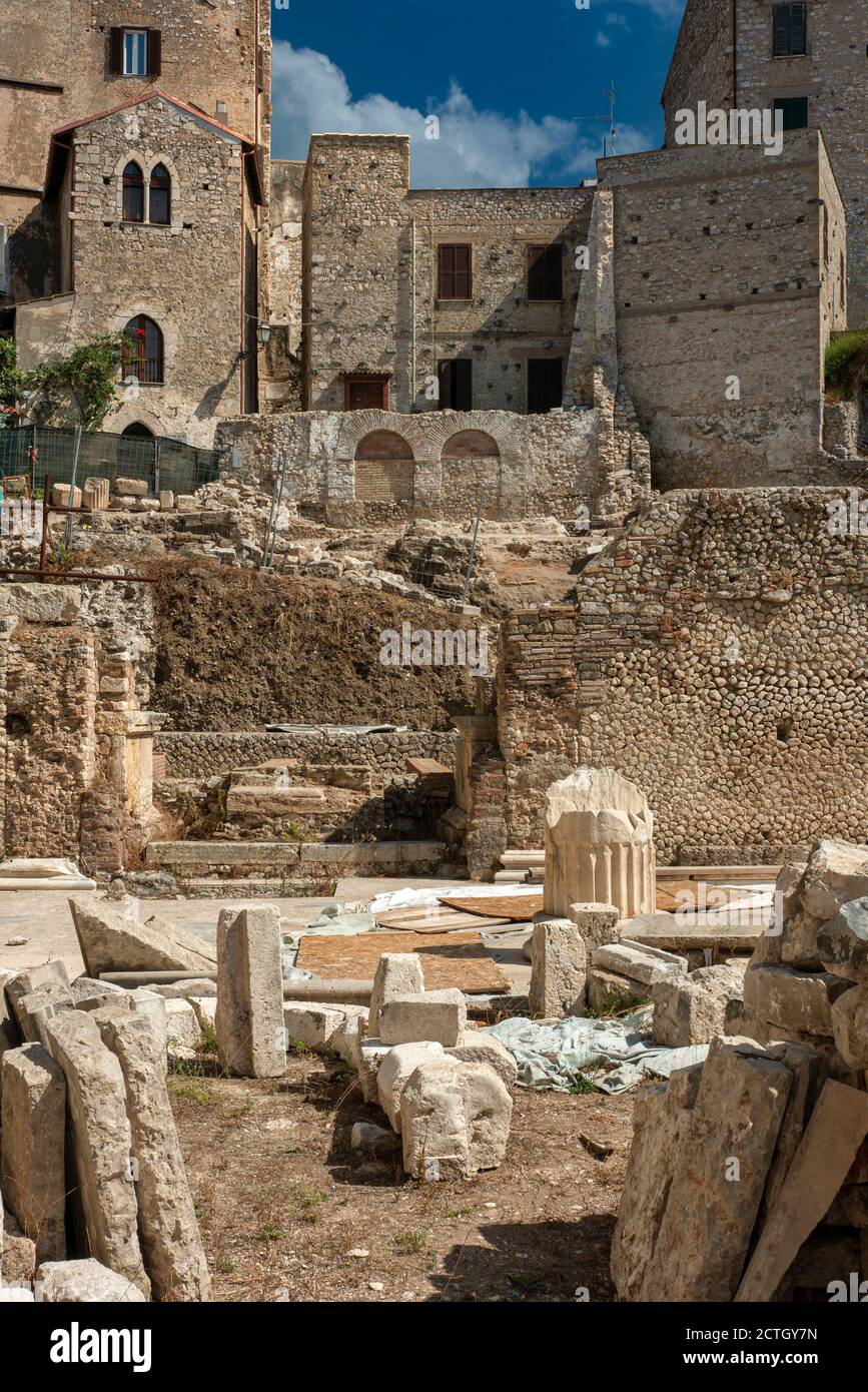 Ancient roman ruins archaeological dig architecture hi-res stock ...