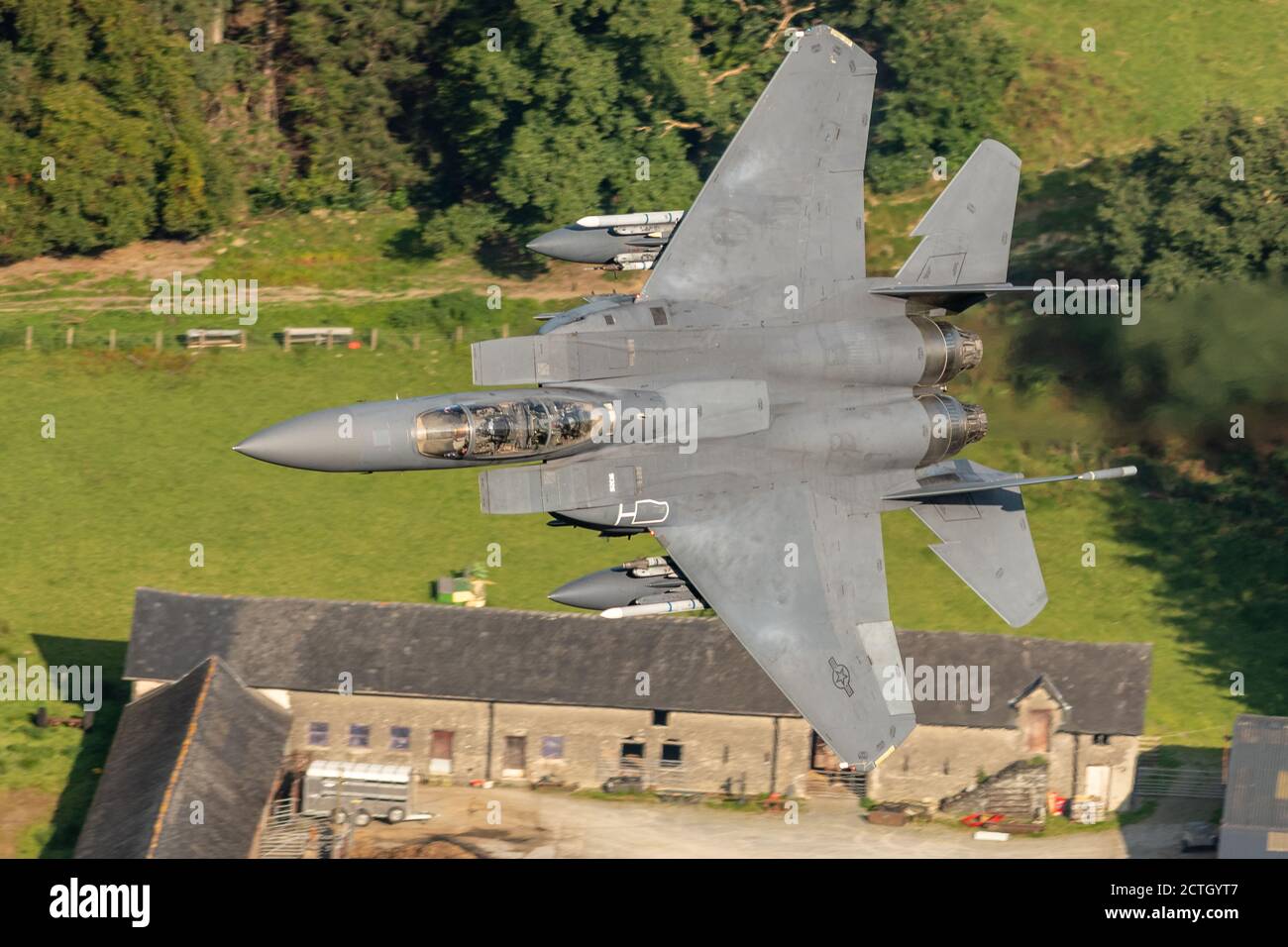 Mach loop F15 Eagle Stock Photo - Alamy