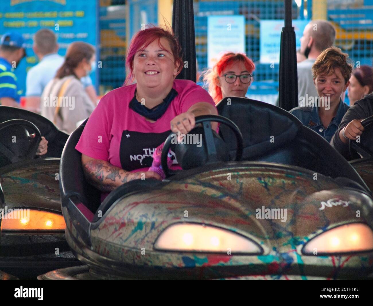 Driving dodgems hi-res stock photography and images - Alamy