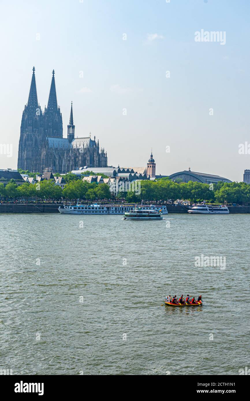 Beautiful view of the Cologne Cathedral in Germany behind the river ...