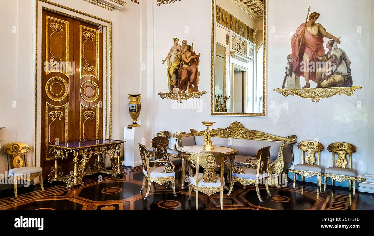 Interior of Mikhailovsky Palace (The State Russian Museum) in St ...