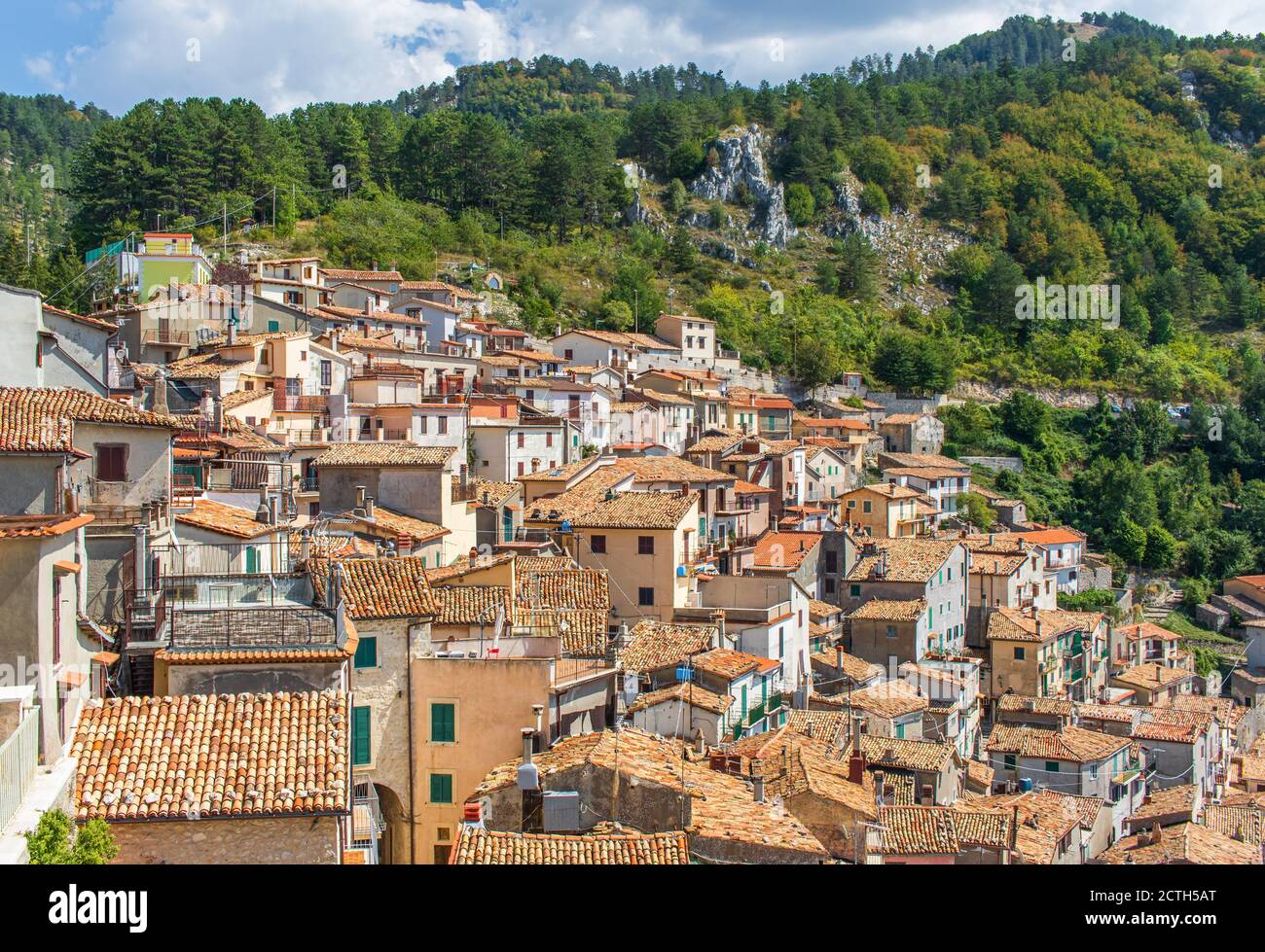 One of the most picturesque villages of the Apennine Mountains, Cervara ...