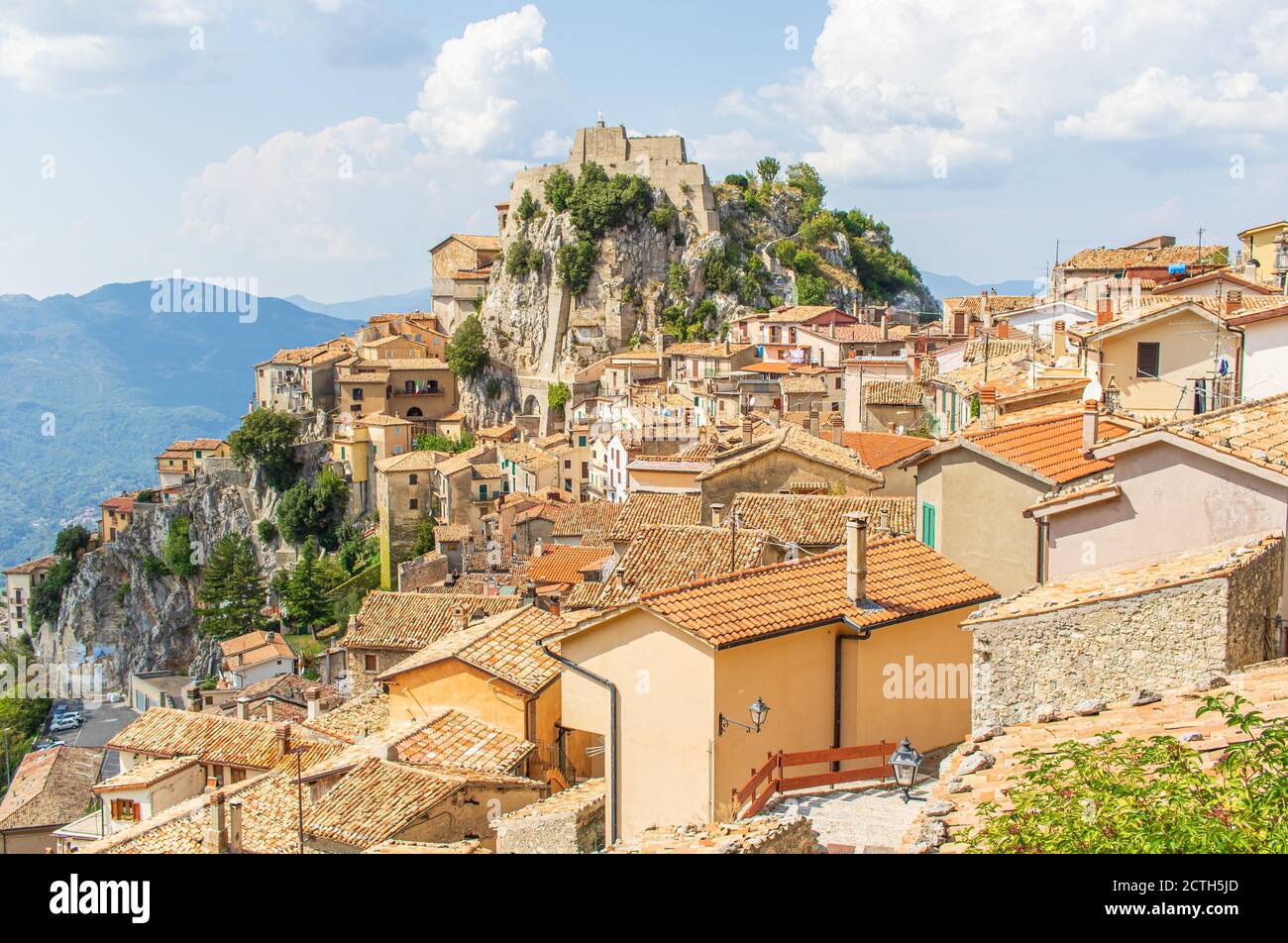 One of the most picturesque villages of the Apennine Mountains, Cervara ...