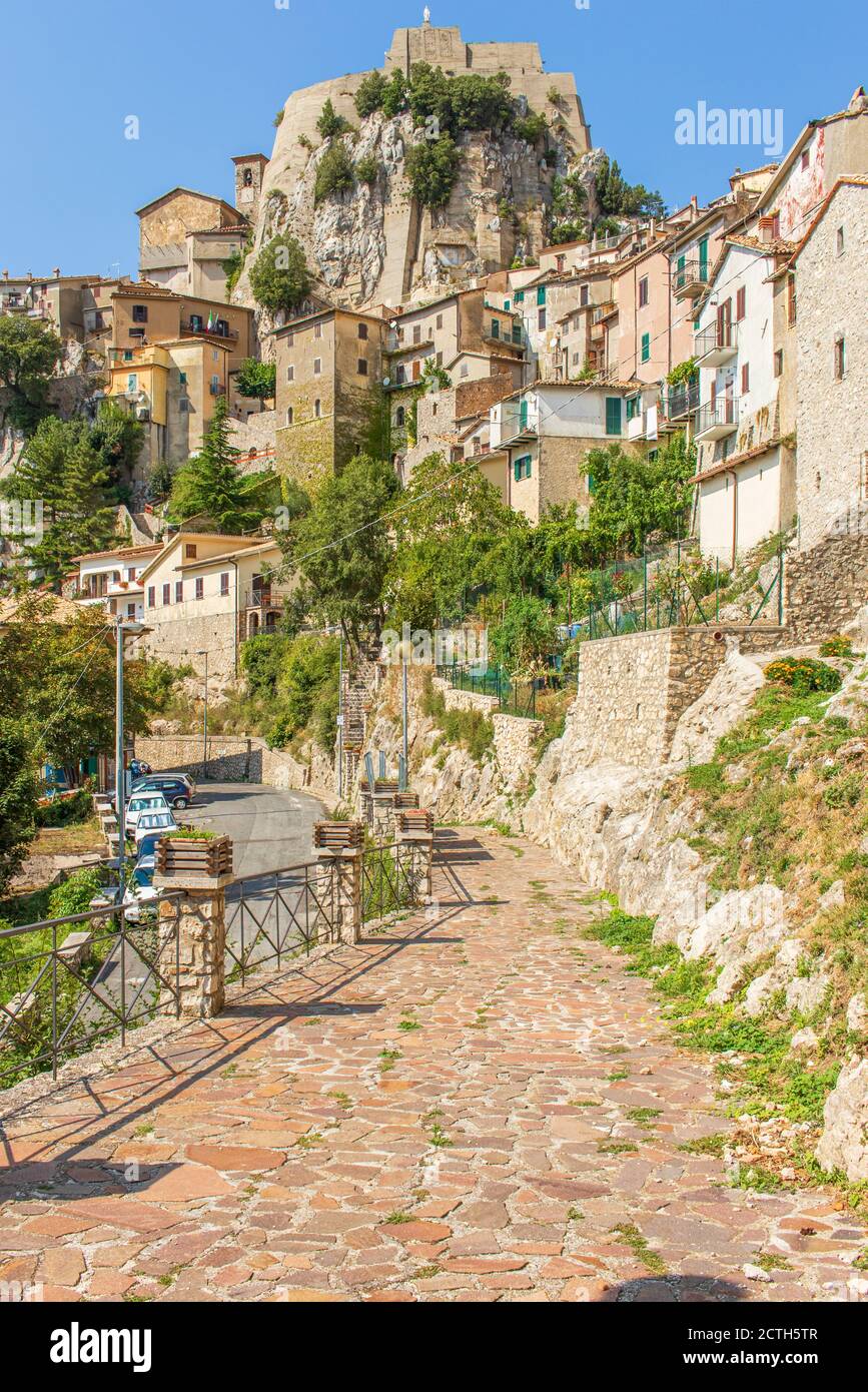 One of the most picturesque villages of the Apennine Mountains, Cervara ...