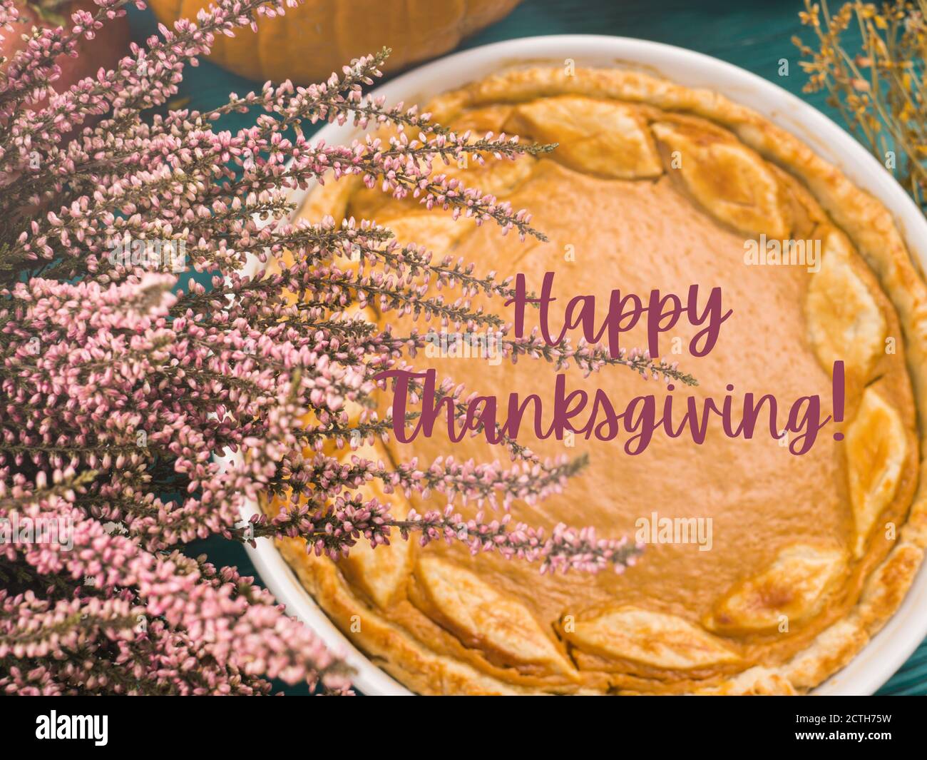 Flat lay pumpkin pie hi-res stock photography and images - Alamy