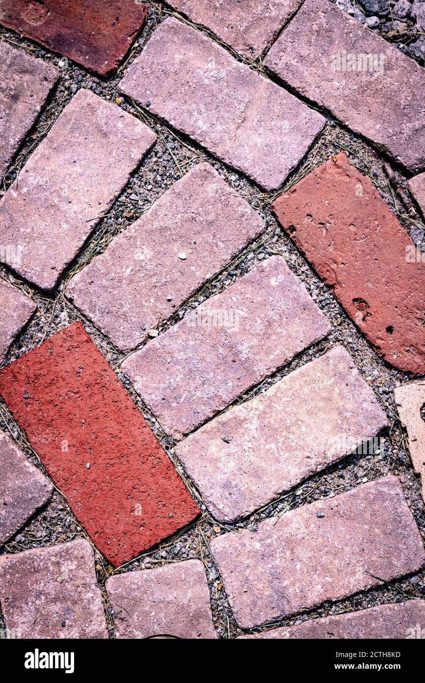 Garden red brick path hi-res stock photography and images - Alamy