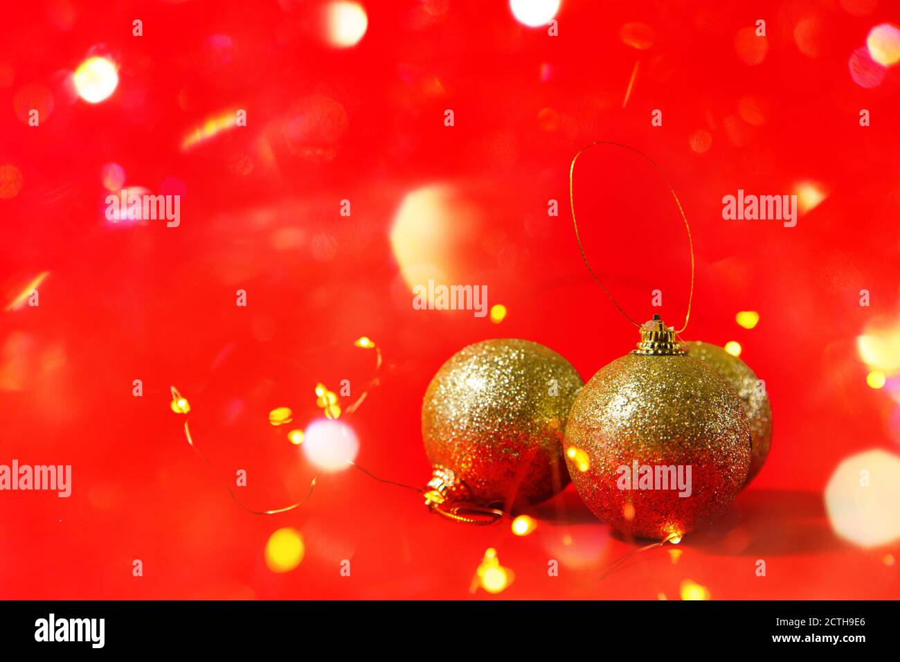 Red sparkles abstract hi-res stock photography and images - Alamy