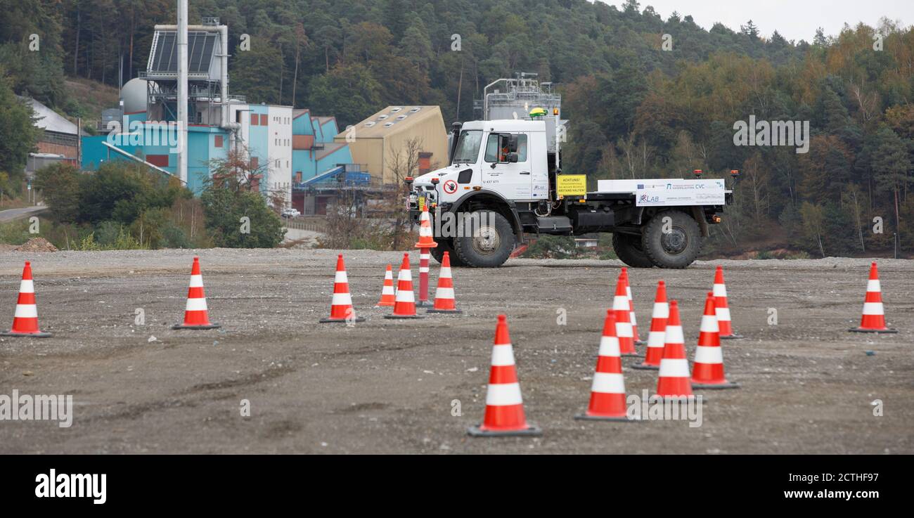 Team waste vehicle hi-res stock photography and images - Alamy