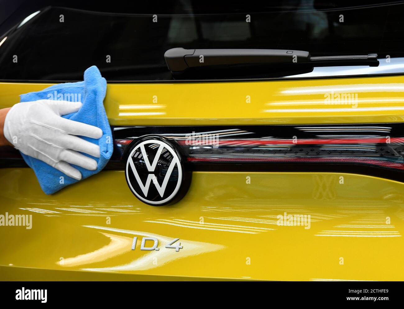 Volkswagen id4 hi-res stock photography and images - Alamy
