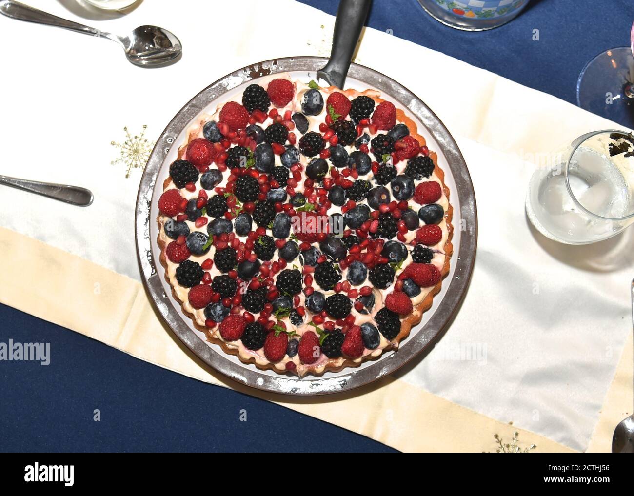 Fruit Flan pudding Stock Photo - Alamy