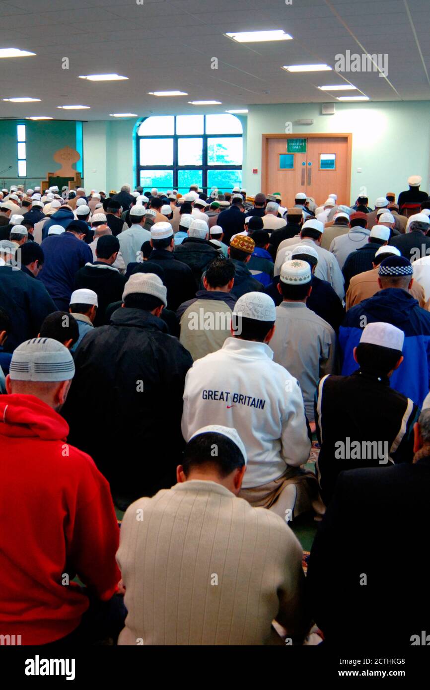 Crowded mosque during Ramadan; Bradford Yorkshire; UK Stock Photo - Alamy