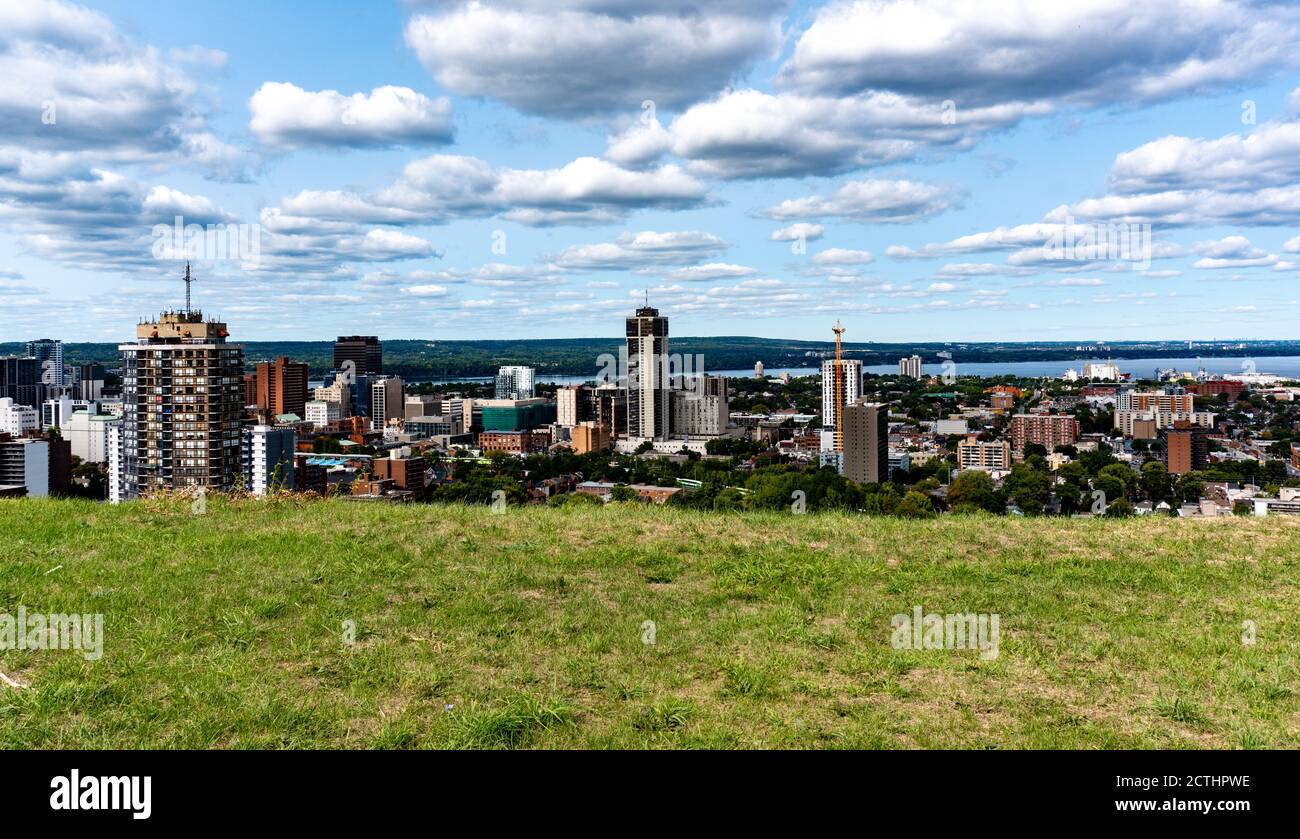 Hamilton Skyline view from Sam Lawrence park Stock Photo - Alamy