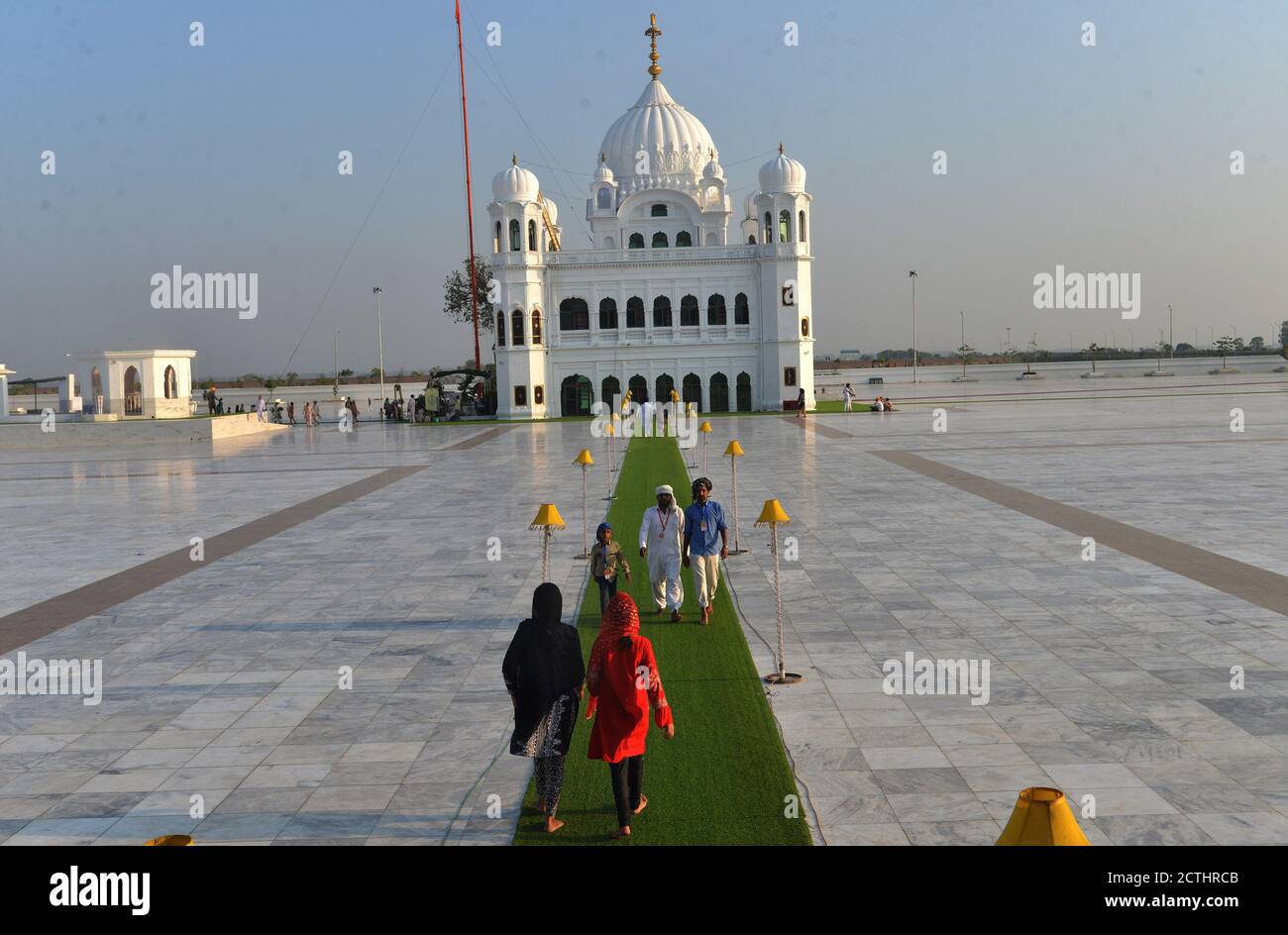 Anniversary of guru nanak dev ji hi-res stock photography and images ...