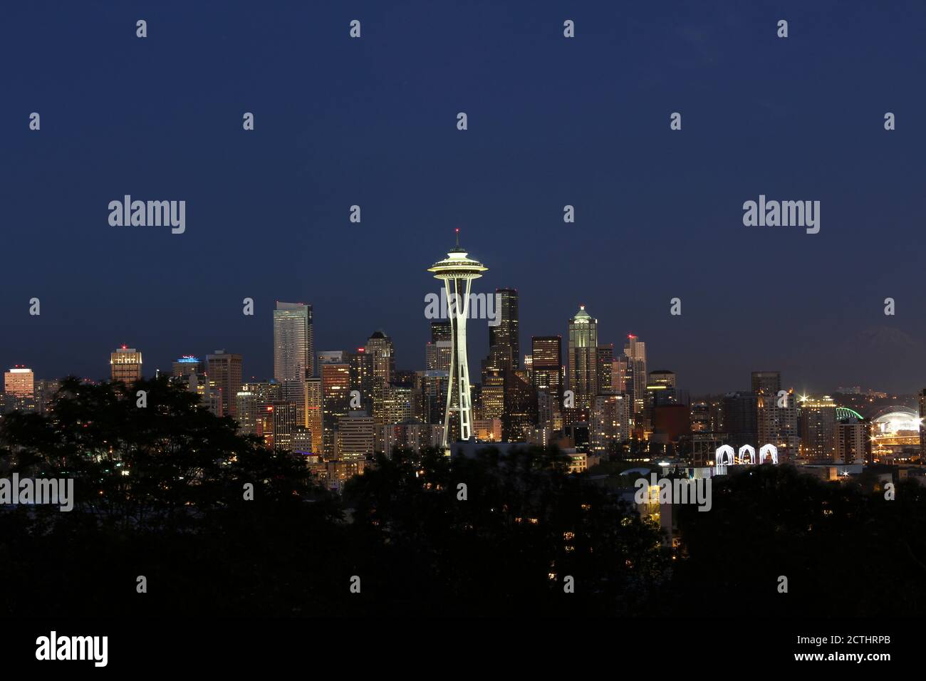 Twilight Skyline of Seattle Washington in Summer time Stock Photo - Alamy