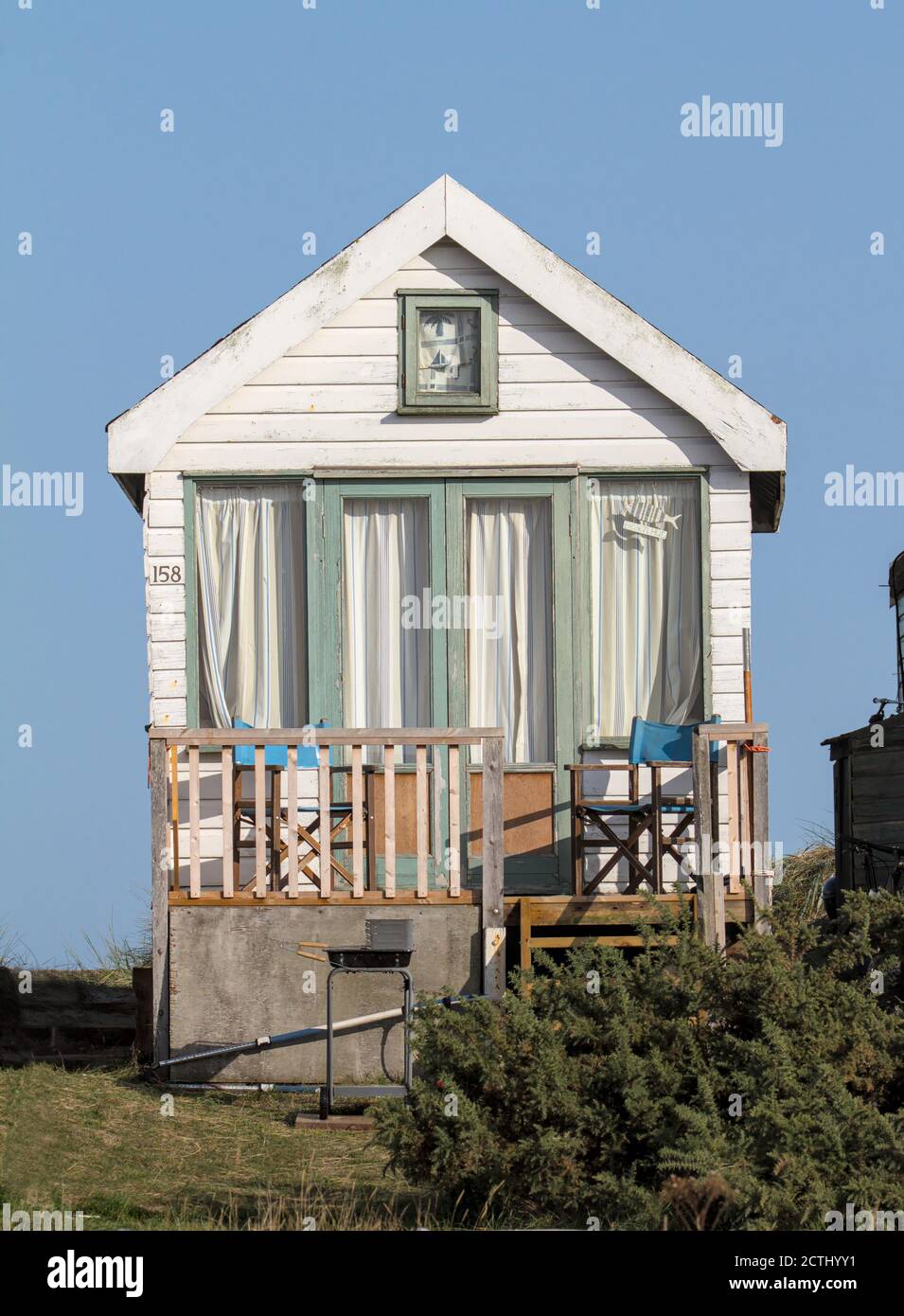 Wooden beach hut hi-res stock photography and images - Alamy