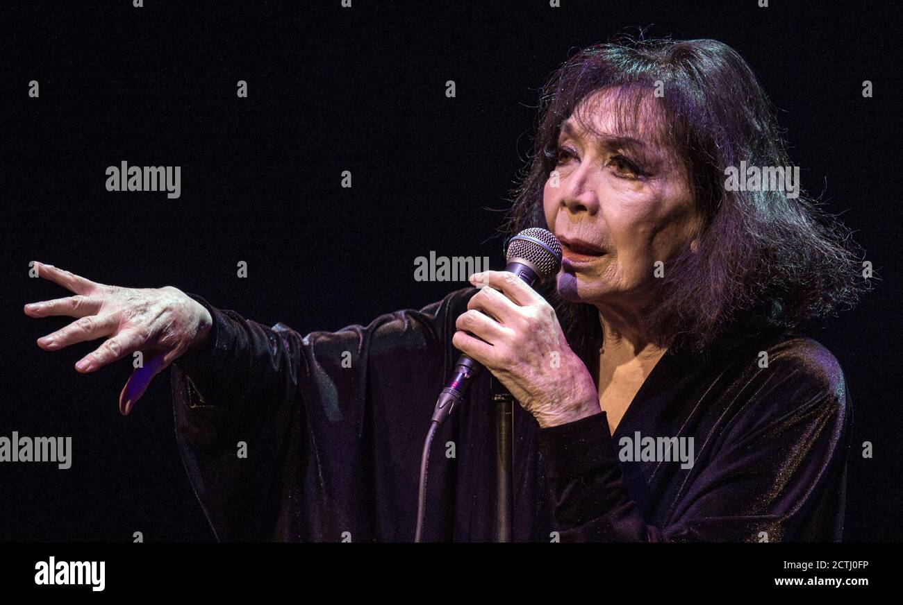 French singer juliette greco hi-res stock photography and images - Alamy