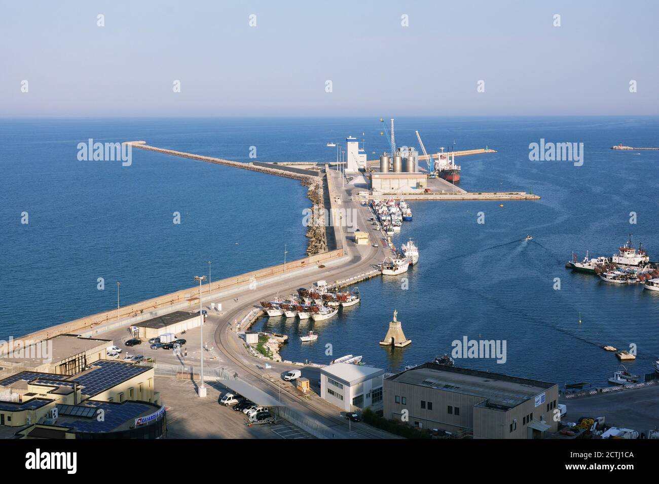 Waterfront container terminal hi-res stock photography and images - Alamy