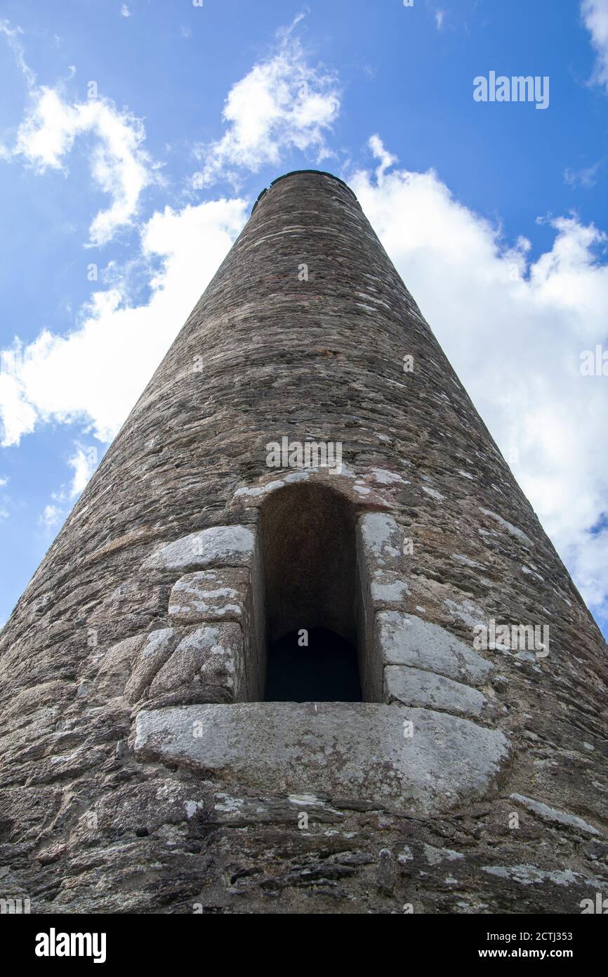 Irish roundtower hi-res stock photography and images - Alamy