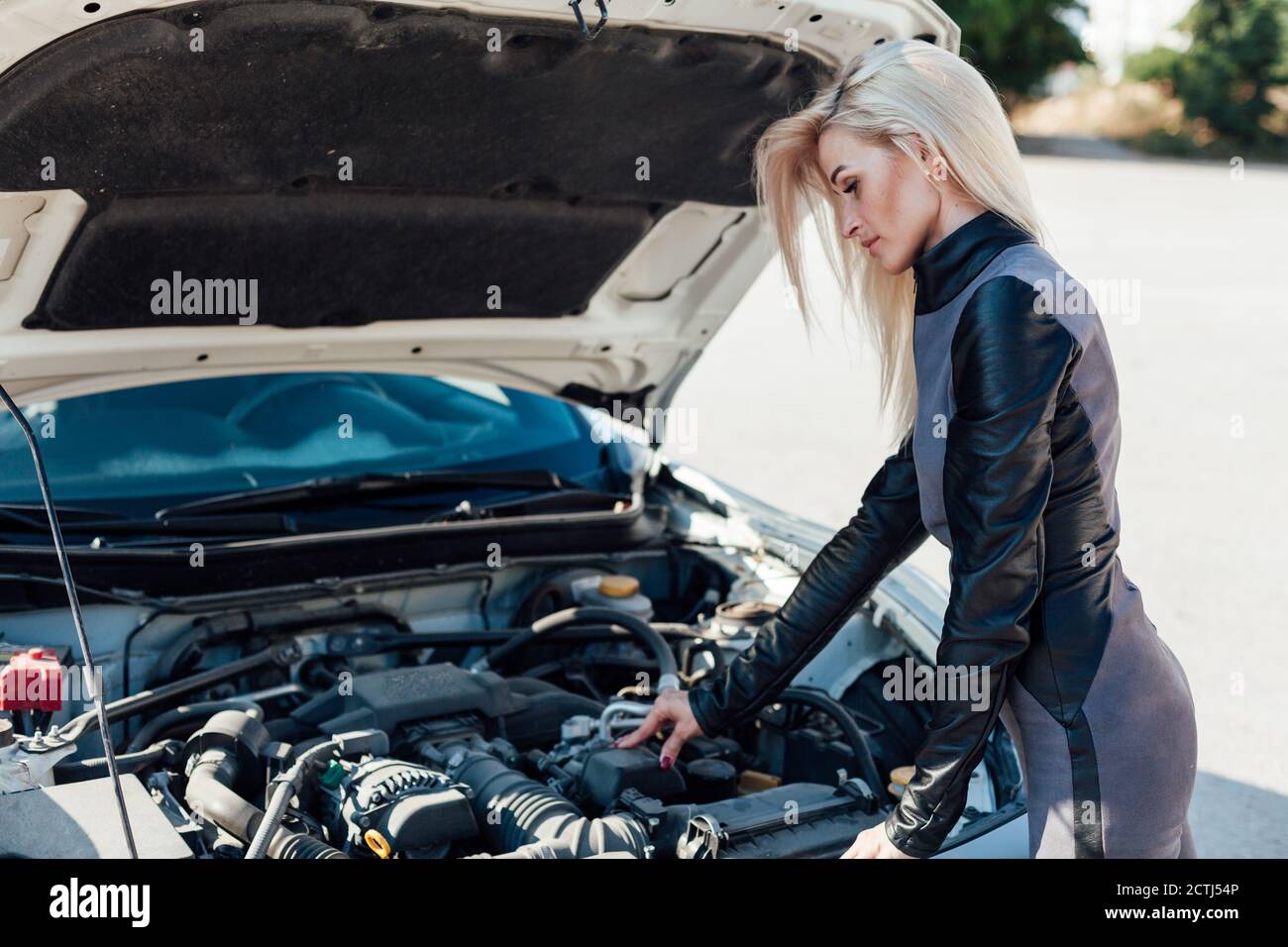 Gas engine repairs hi-res stock photography and images - Alamy