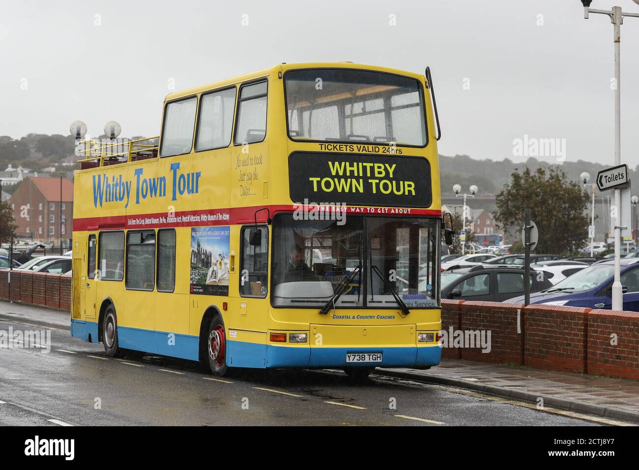 Whitby’s Town Tour open top bus remains empty as the rain pours Stock ...
