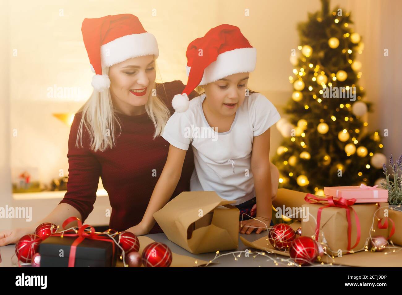 Woman presents concept new idea hi-res stock photography and images - Alamy