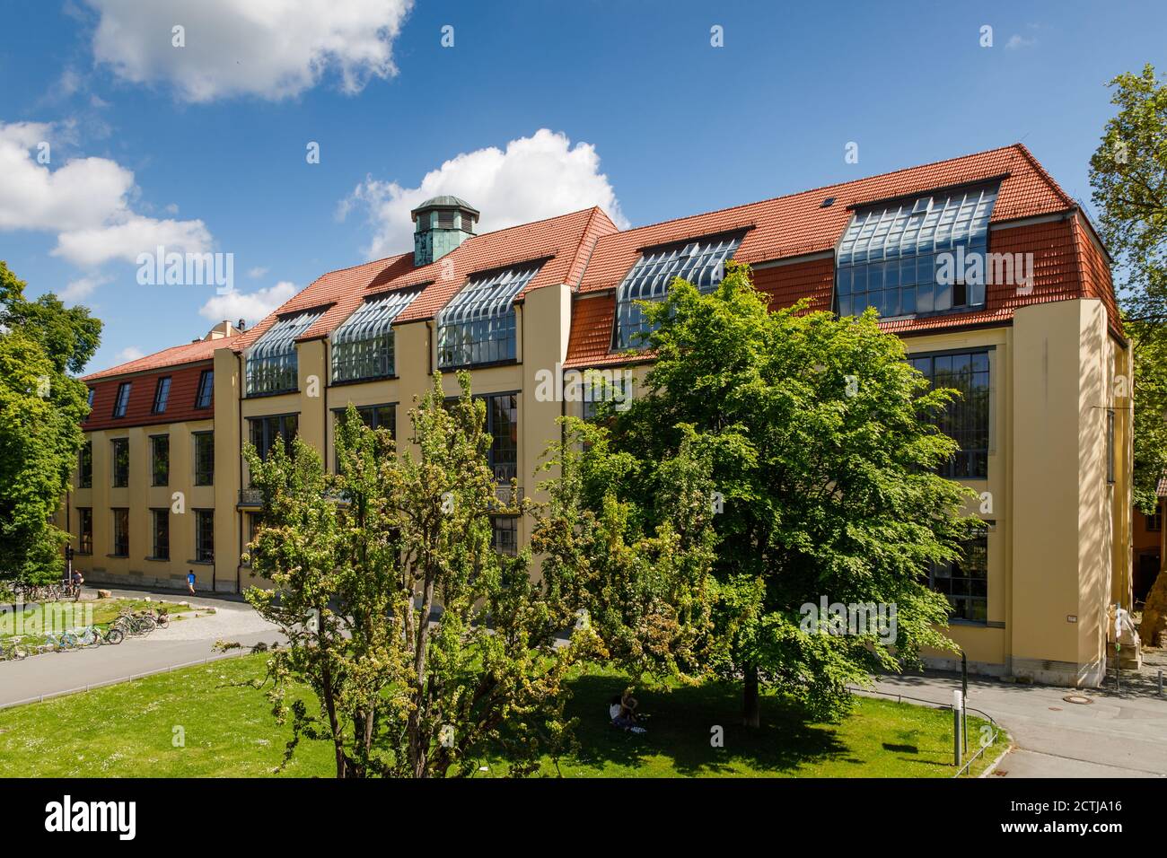 Exterior view of the main building of Bauhaus University Weimar (german ...