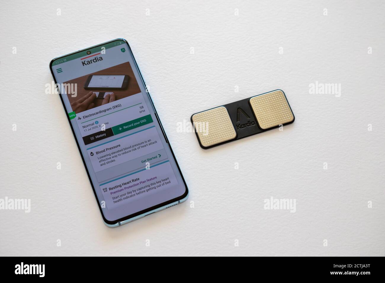 Person's ekg ecg electrocardiogram test results using Kardiamobile ...