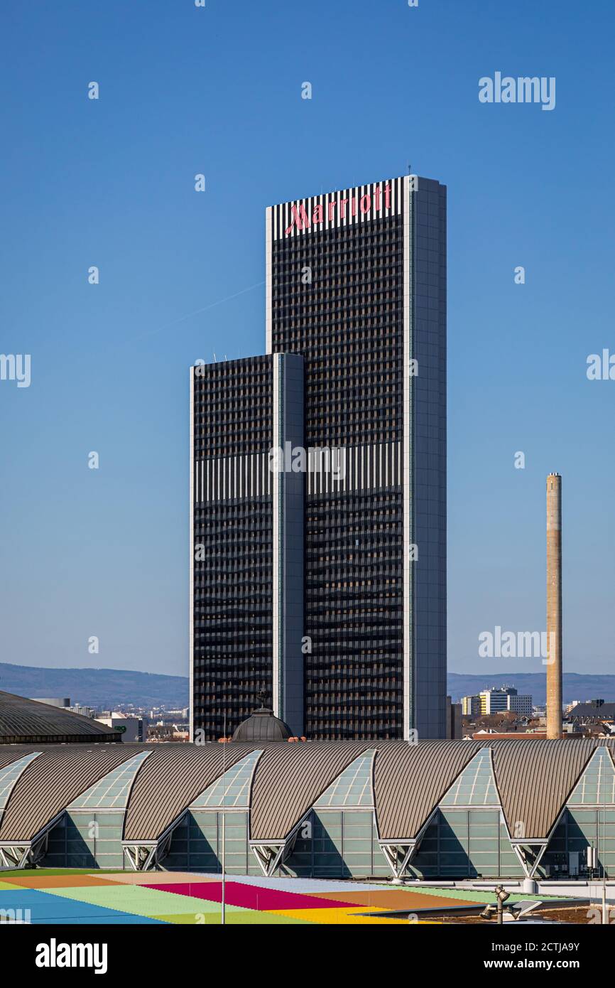 Plaza buro center hi-res stock photography and images - Alamy