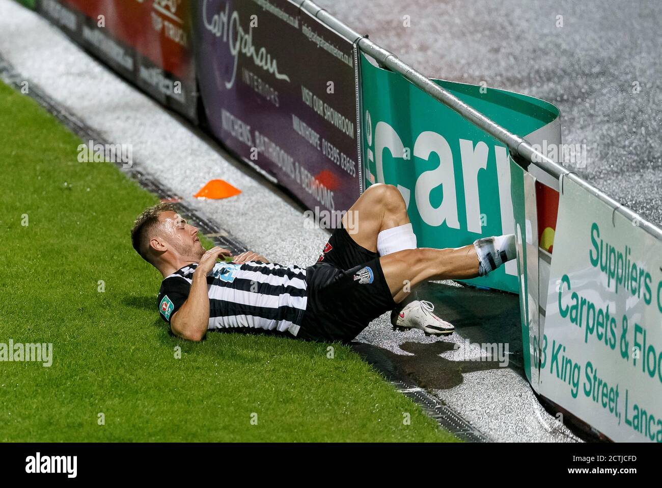 Hoardings football hi-res stock photography and images - Alamy