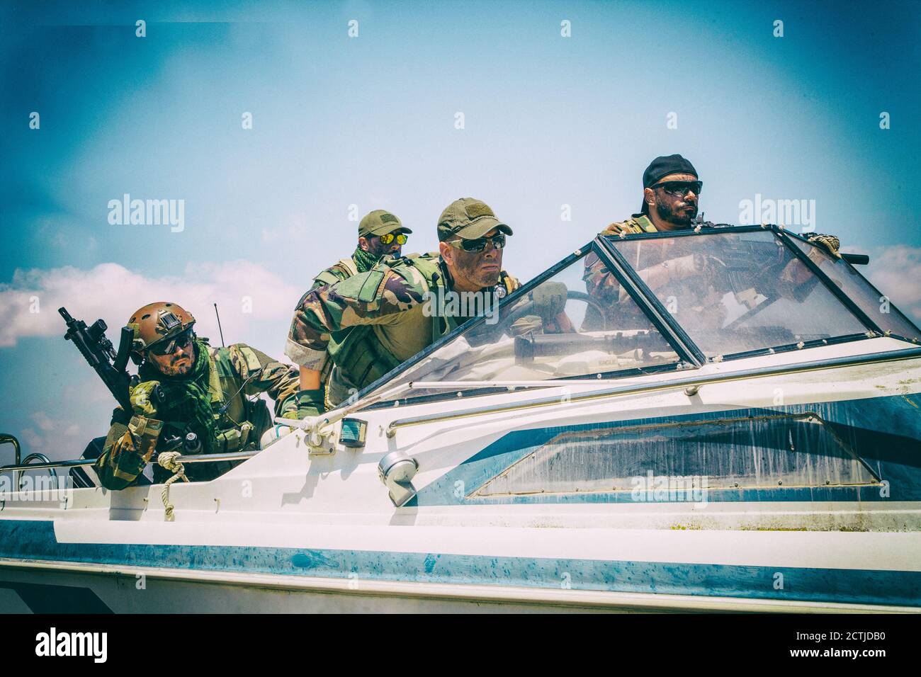 Special boat service hi-res stock photography and images - Alamy