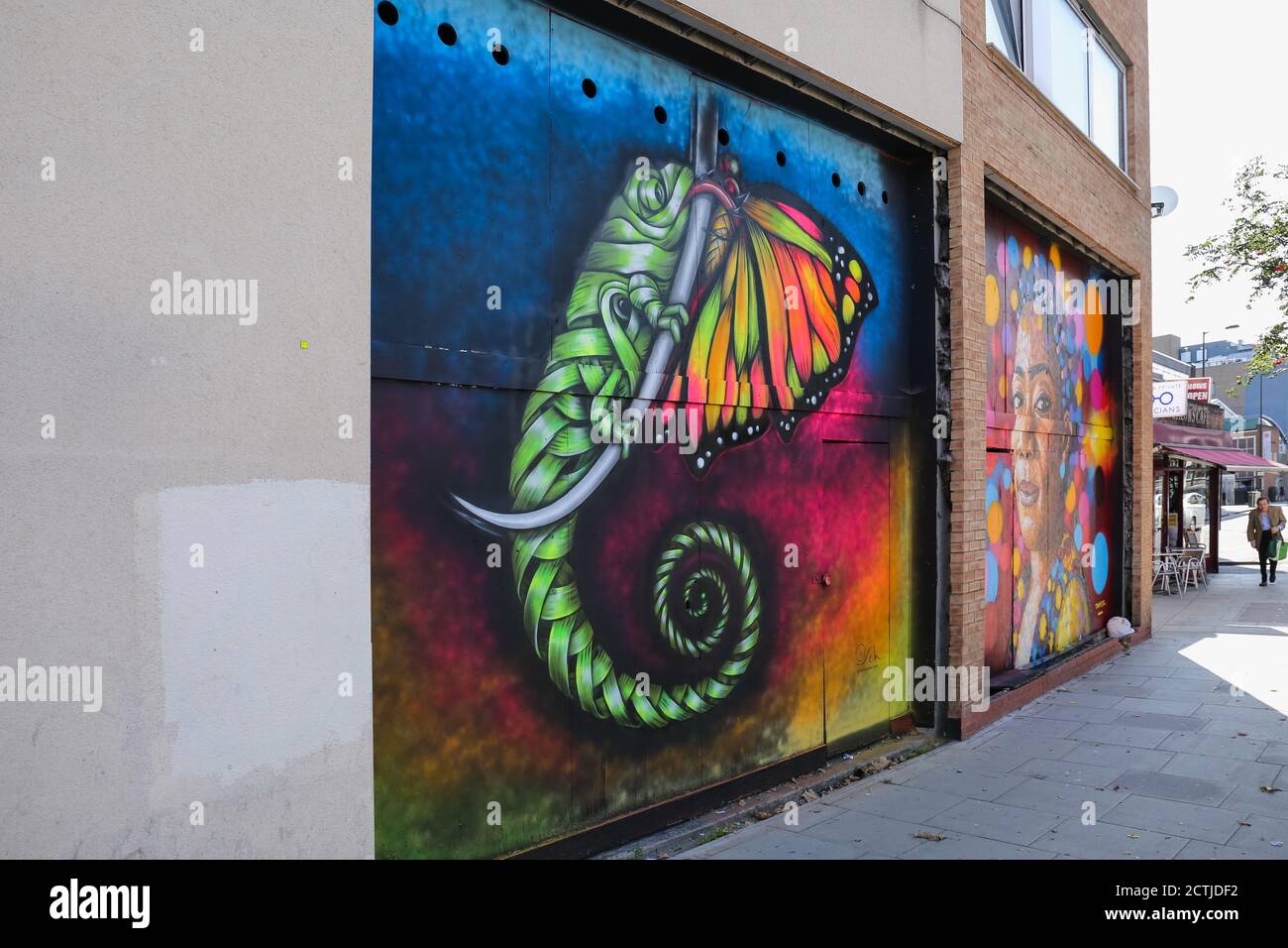 London, UK, 18 September 2020. London Mural Festival. Mural by Osch and ...