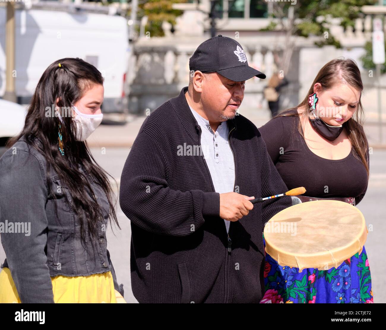 First nations protest canada hi-res stock photography and images - Alamy