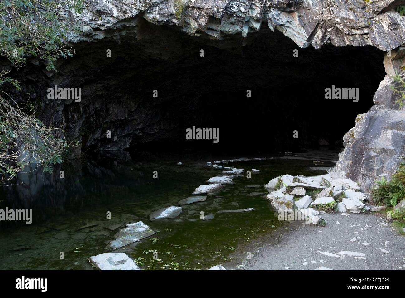 Entrance to slate cave hi-res stock photography and images - Alamy