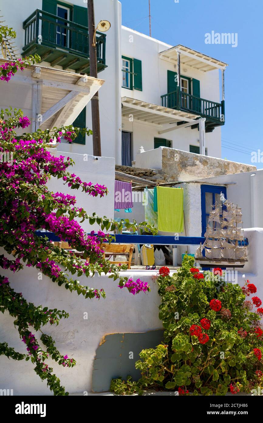Beautiful greek houses on street hi-res stock photography and images ...
