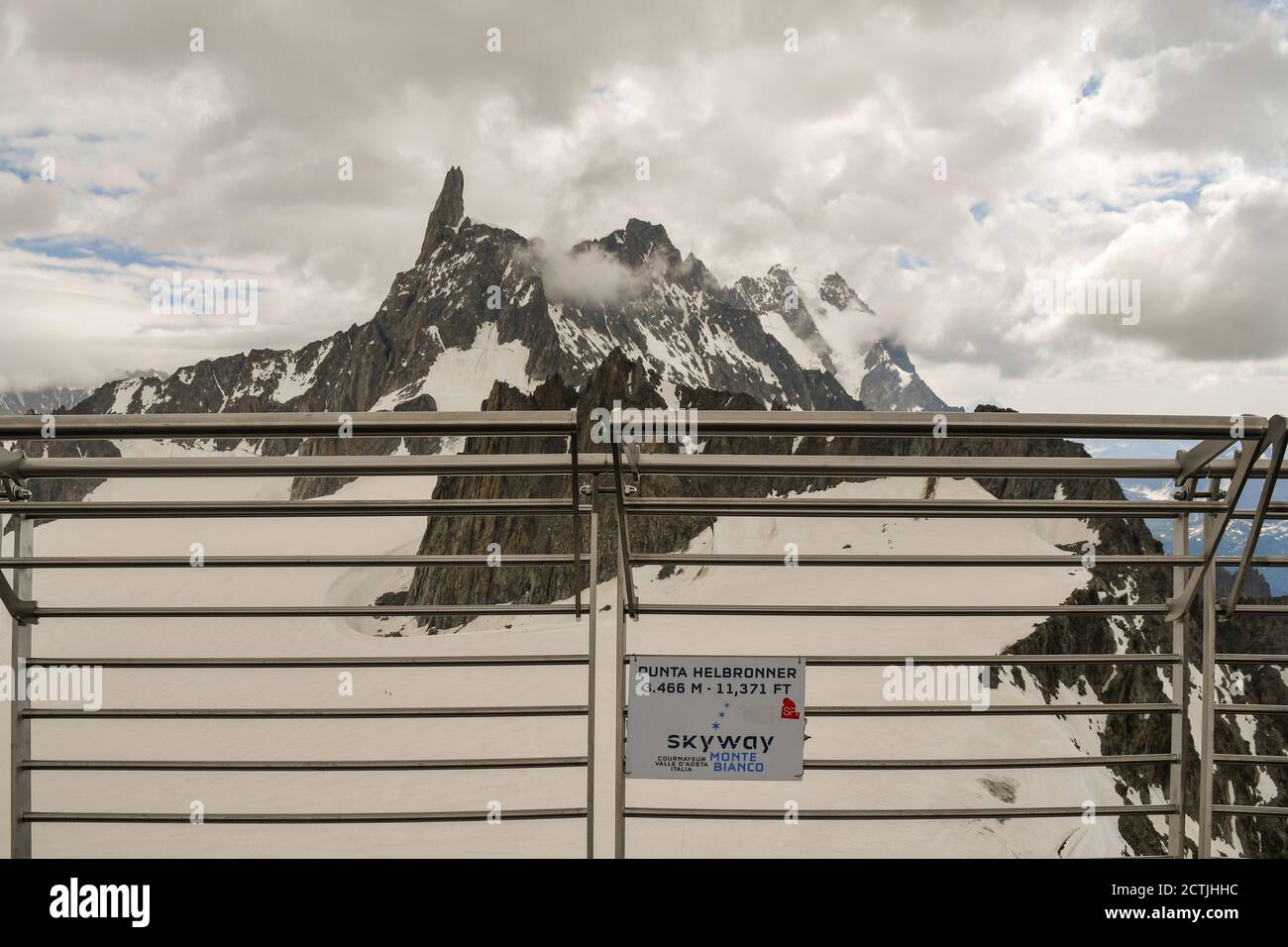 The Giant's Tooth mountain peak (4.014 m) in the Mont Blanc massif from ...