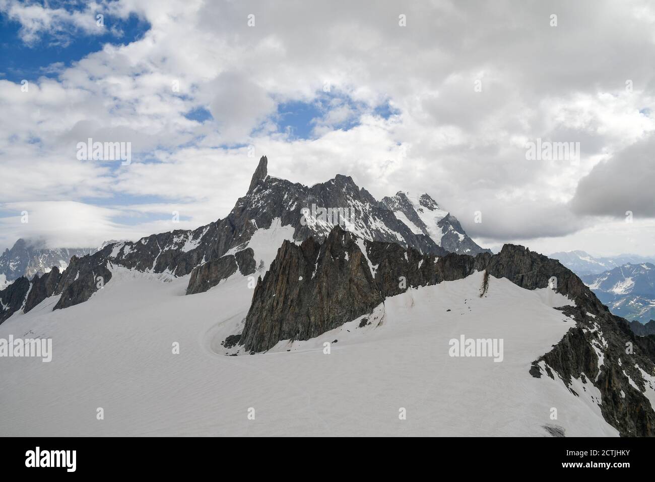 Scenic view of the Giant's Tooth mountain peak (4014 m) with perennial ...
